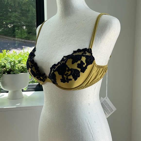 La Perla | Intimates & Sleepwear | La Perla Maison Chartreuse Silk Bra ...